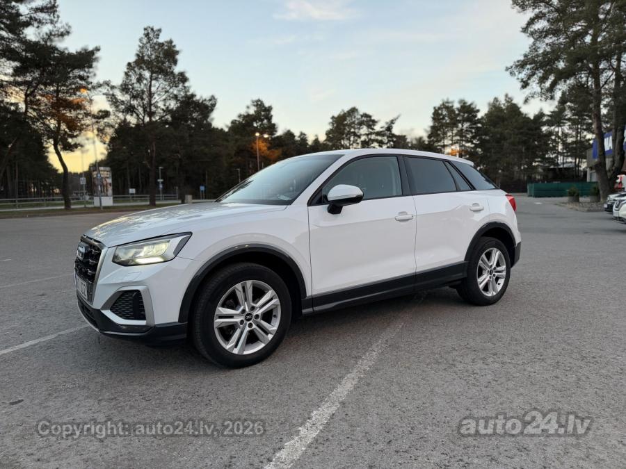 White Audi Q2 2021 in Tallinn, with an engine capacity of 1.50 L and mileage of 65 thousand km for 19600 €, photo 6 on AUTOMOTO.COM.LV
