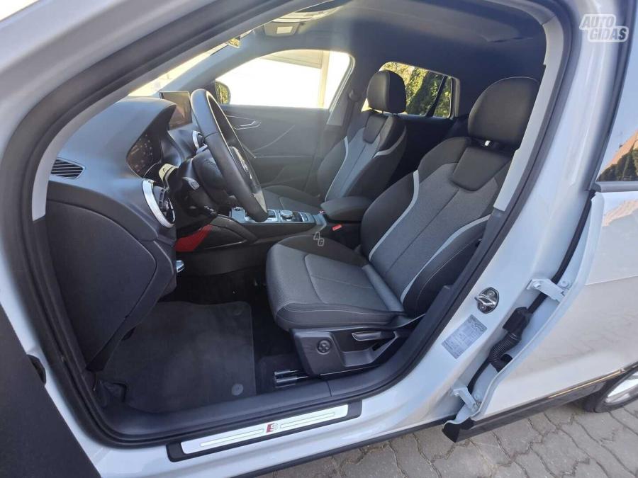 Balts Audi Q2 2023 Marijampole, ar dzinēja tilpumu 1.50 L un nobraukumu 21 tūkst. km par 21800 €, foto 9 vietnē AUTOMOTO.COM.LV