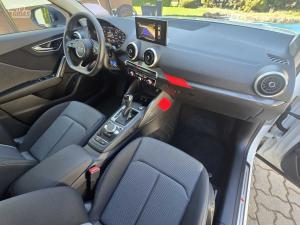 Balts Audi Q2 2023 Marijampole, ar dzinēja tilpumu 1.50 L un nobraukumu 21 tūkst. km par 21800 €, foto 18 vietnē AUTOMOTO.COM.LV
