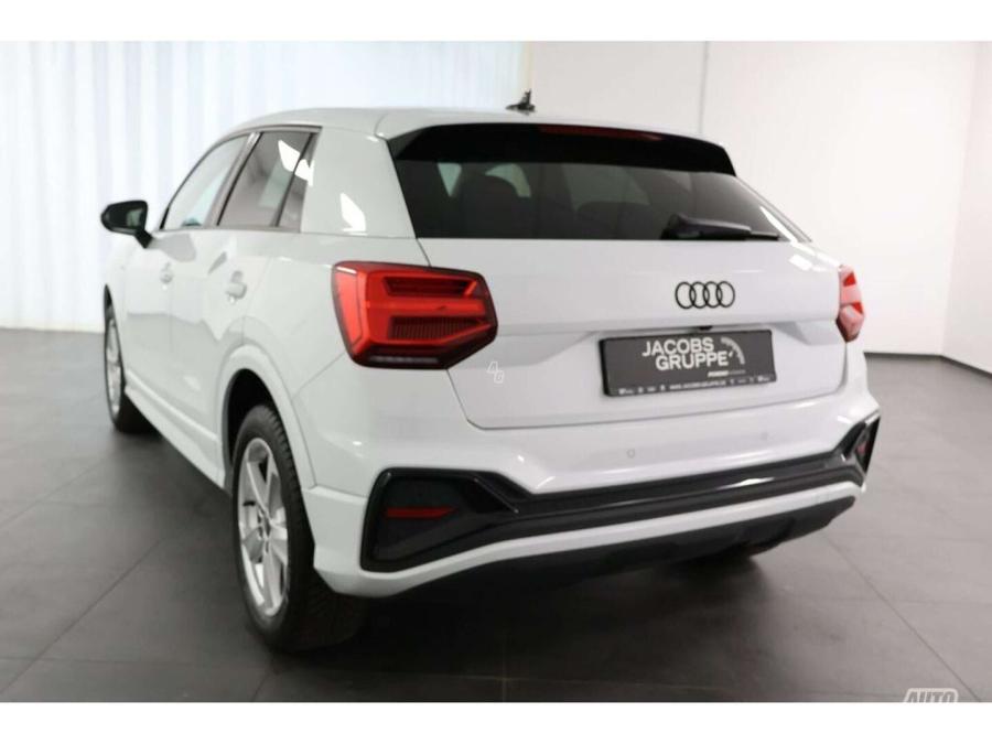 White Audi Q2 2024 in Kaunas, with an engine capacity of 1.50 L and mileage of 17 thousand km for 32669 €, photo 6 on AUTOMOTO.COM.LV