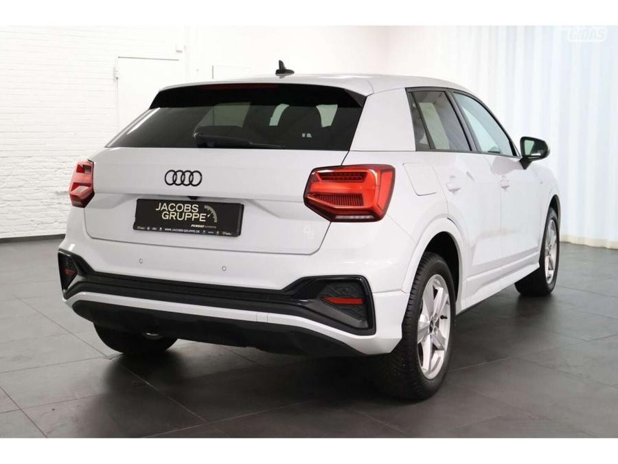 Balts Audi Q2 2024 Kauņa, ar dzinēja tilpumu 1.50 L un nobraukumu 15 tūkst. km par 32659 €, foto 5 vietnē AUTOMOTO.COM.LV