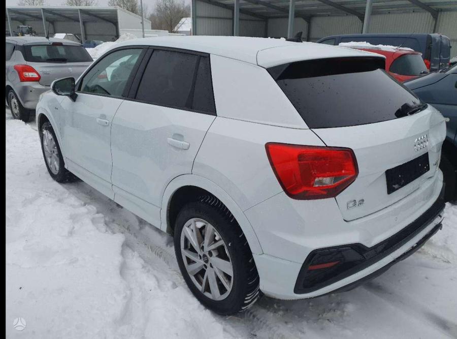 White Audi Q2 2025 in Klaipeda, with an engine capacity of 1.98 L and mileage of 7 thousand km for 14100 €, photo 2 on AUTOMOTO.COM.LV