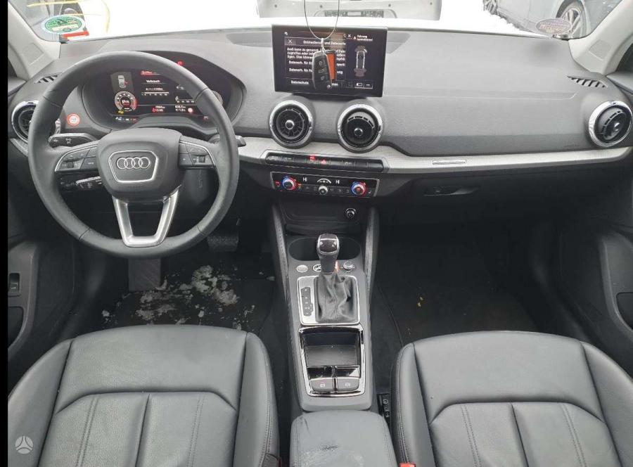 White Audi Q2 2025 in Klaipeda, with an engine capacity of 1.98 L and mileage of 7 thousand km for 14100 €, photo 5 on AUTOMOTO.COM.LV