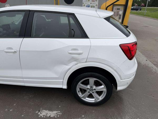 White Audi Q2 2017 in Kaunas, with an engine capacity of 1.40 L and mileage of 104 thousand km for 7150 €, photo 6 on AUTOMOTO.COM.LV