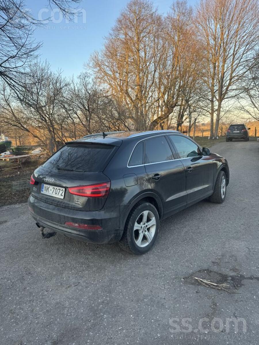 Black Audi Q3 2011 in Ventspils, with an engine capacity of 2.00 L and mileage of 305 thousand km for 9108 €, photo 5 on AUTOMOTO.COM.LV