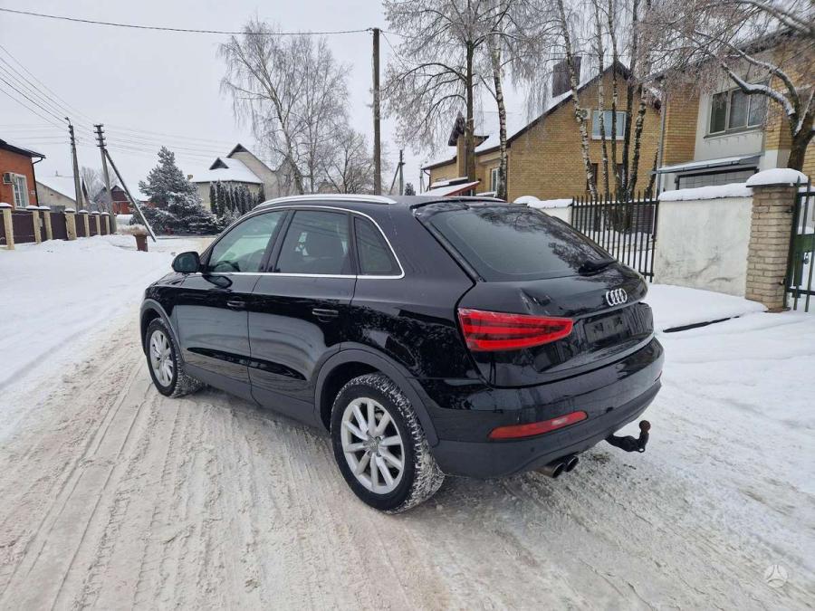 Black Audi Q3 2012 in Panevezys, with an engine capacity of 2.00 L and mileage of 300 thousand km for 6990 €, photo 5 on AUTOMOTO.COM.LV