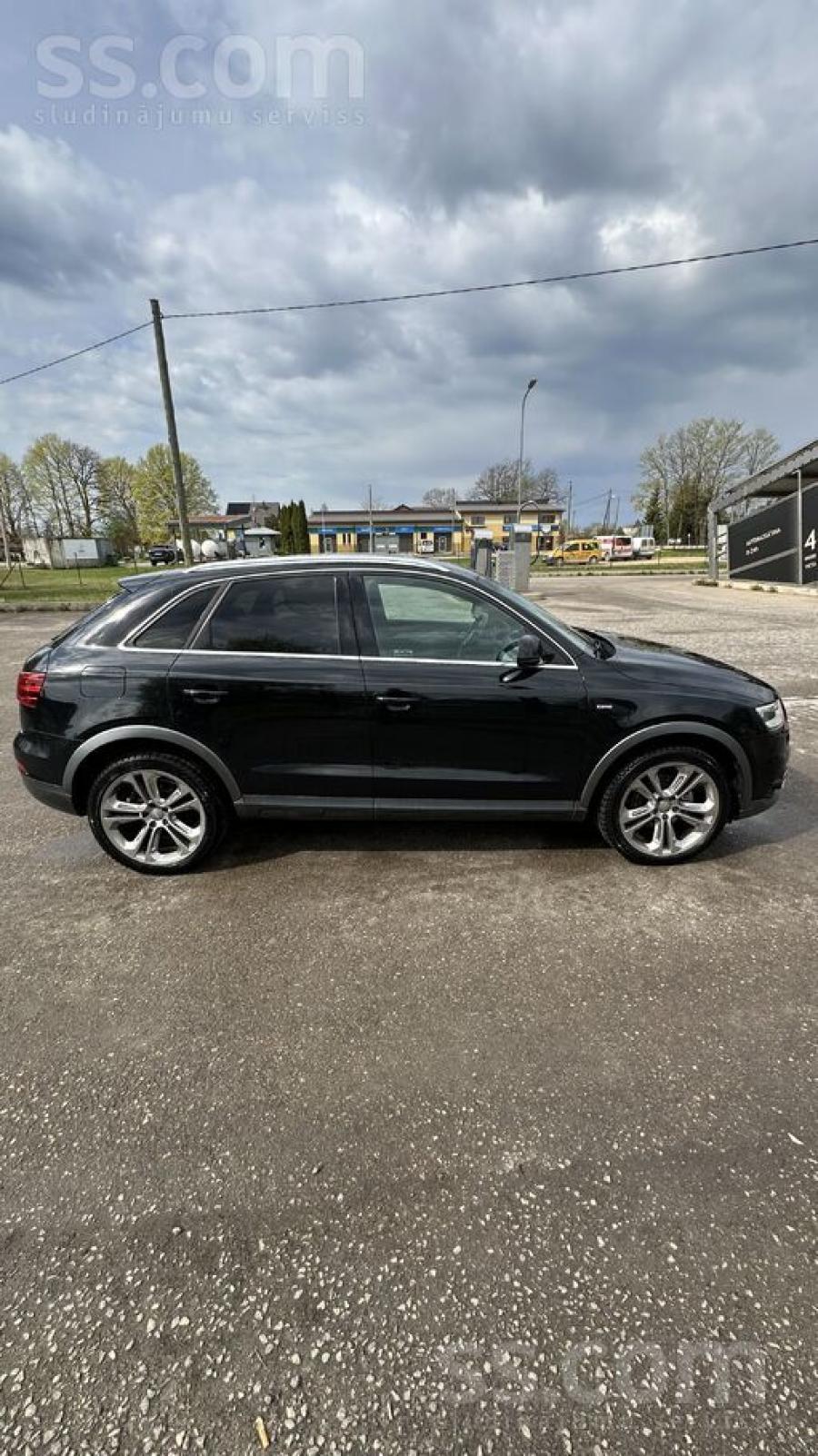 Melns Audi Q3 2012 Rīga, ar dzinēja tilpumu 2.00 L un nobraukumu 354 tūkst. km par 8200 €, foto 5 vietnē AUTOMOTO.COM.LV