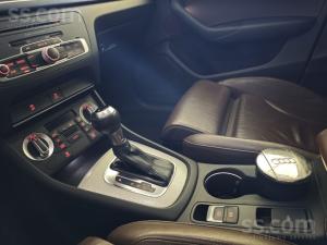 Black Audi Q3 2012 in Riga, with an engine capacity of 2.00 L and mileage of 225 thousand km for 12400 €, photo 12 on AUTOMOTO.COM.LV