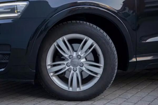 Black Audi Q3 2012 in Grobiņa, with an engine capacity of 2.00 L and mileage of 220 thousand km for 13900 €, photo 8 on AUTOMOTO.COM.LV