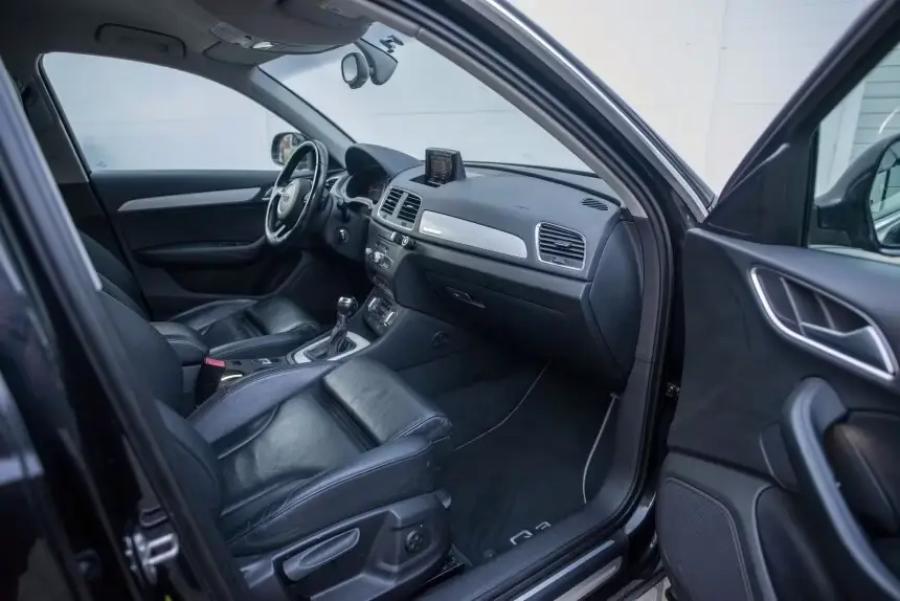 Melns Audi Q3 2012 Grobiņa, ar dzinēja tilpumu 2.00 L un nobraukumu 220 tūkst. km par 13900 €, foto 17 vietnē AUTOMOTO.COM.LV