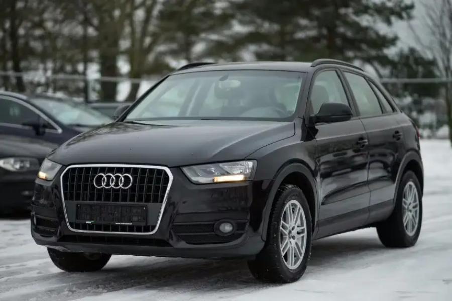 Melns Audi Q3 2012 Liepāja, ar dzinēja tilpumu 2.00 L un nobraukumu 225 tūkst. km par 13350 €, foto 1 vietnē AUTOMOTO.COM.LV