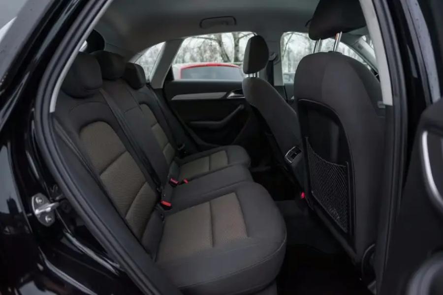 Melns Audi Q3 2012 Liepāja, ar dzinēja tilpumu 2.00 L un nobraukumu 225 tūkst. km par 13350 €, foto 13 vietnē AUTOMOTO.COM.LV