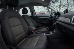 Melns Audi Q3 2012 Liepāja, ar dzinēja tilpumu 2.00 L un nobraukumu 225 tūkst. km par 13350 €, foto 14 vietnē AUTOMOTO.COM.LV