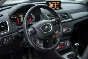 Melns Audi Q3 2012 Liepāja, ar dzinēja tilpumu 2.00 L un nobraukumu 225 tūkst. km par 13350 €, foto 15 vietnē AUTOMOTO.COM.LV