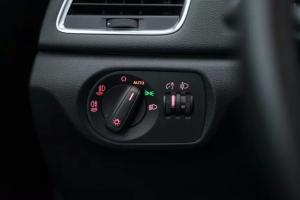 Melns Audi Q3 2012 Liepāja, ar dzinēja tilpumu 2.00 L un nobraukumu 225 tūkst. km par 13350 €, foto 26 vietnē AUTOMOTO.COM.LV