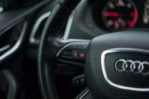 Melns Audi Q3 2012 Liepāja, ar dzinēja tilpumu 2.00 L un nobraukumu 225 tūkst. km par 13350 €, foto 27 vietnē AUTOMOTO.COM.LV