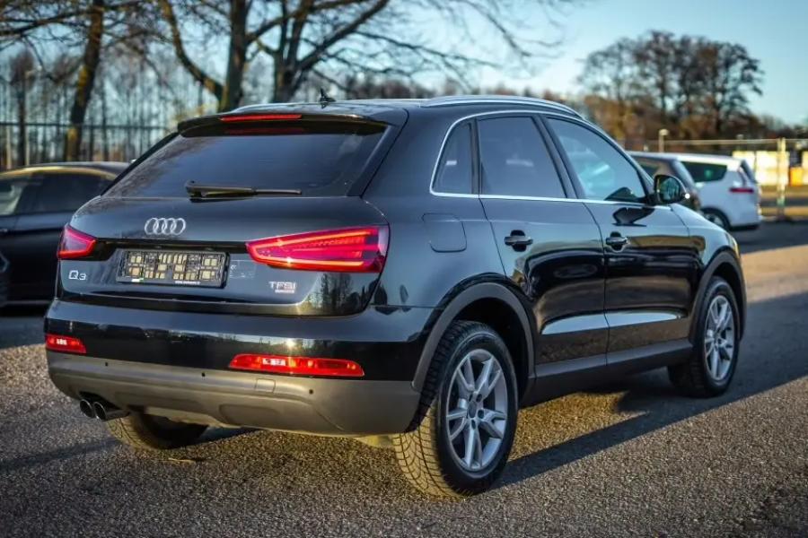 Melns Audi Q3 2012 Liepāja, ar dzinēja tilpumu 2.00 L un nobraukumu 203 tūkst. km par 16250 €, foto 5 vietnē AUTOMOTO.COM.LV