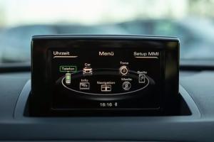 Melns Audi Q3 2012 Liepāja, ar dzinēja tilpumu 2.00 L un nobraukumu 203 tūkst. km par 16250 €, foto 22 vietnē AUTOMOTO.COM.LV