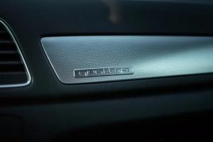 Melns Audi Q3 2012 Liepāja, ar dzinēja tilpumu 2.00 L un nobraukumu 203 tūkst. km par 16250 €, foto 30 vietnē AUTOMOTO.COM.LV