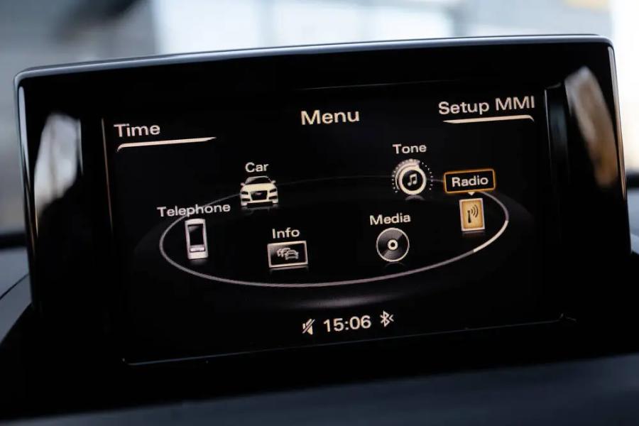Melns Audi Q3 2012 Jelgava, ar dzinēja tilpumu 2.00 L un nobraukumu 189 tūkst. km par 11790 €, foto 25 vietnē AUTOMOTO.COM.LV