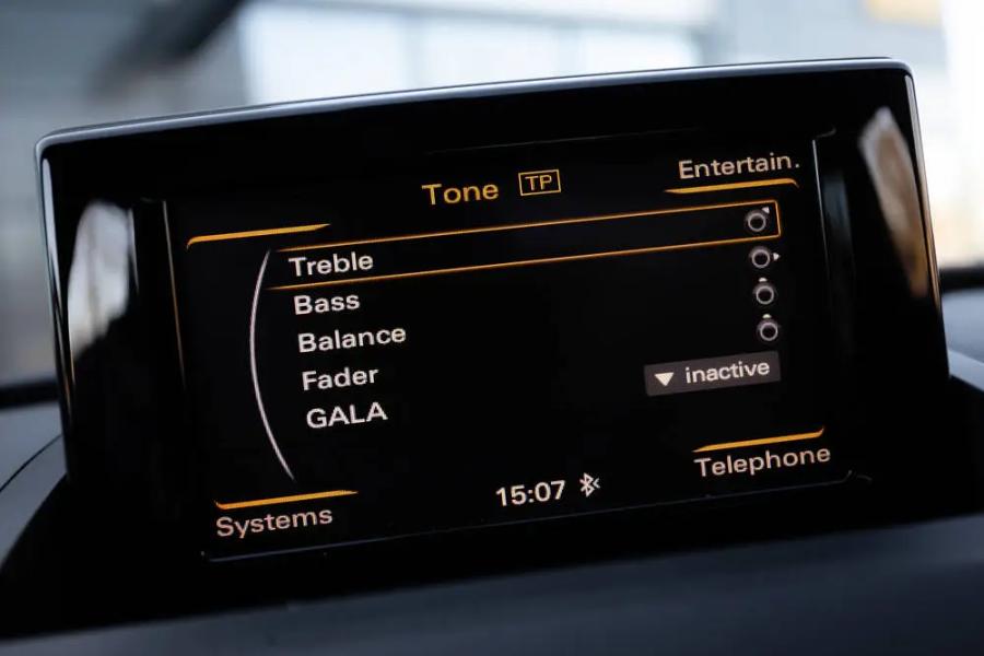 Melns Audi Q3 2012 Jelgava, ar dzinēja tilpumu 2.00 L un nobraukumu 189 tūkst. km par 11790 €, foto 30 vietnē AUTOMOTO.COM.LV