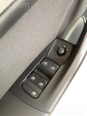 Black Audi Q3 2012 in Ogre, with an engine capacity of 2.00 L and mileage of 210 thousand km for 10770 €, photo 18 on AUTOMOTO.COM.LV