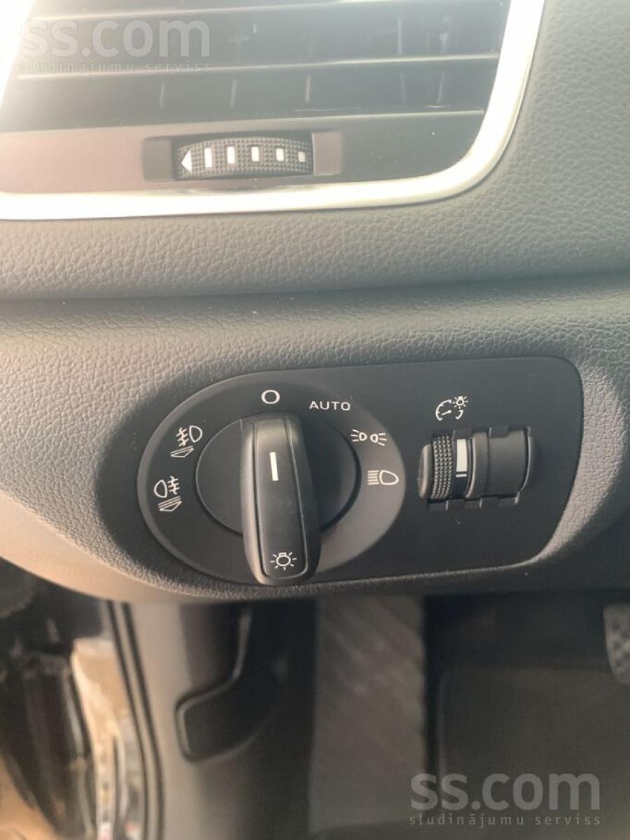 Black Audi Q3 2012 in Ogre, with an engine capacity of 2.00 L and mileage of 210 thousand km for 10770 €, photo 19 on AUTOMOTO.COM.LV