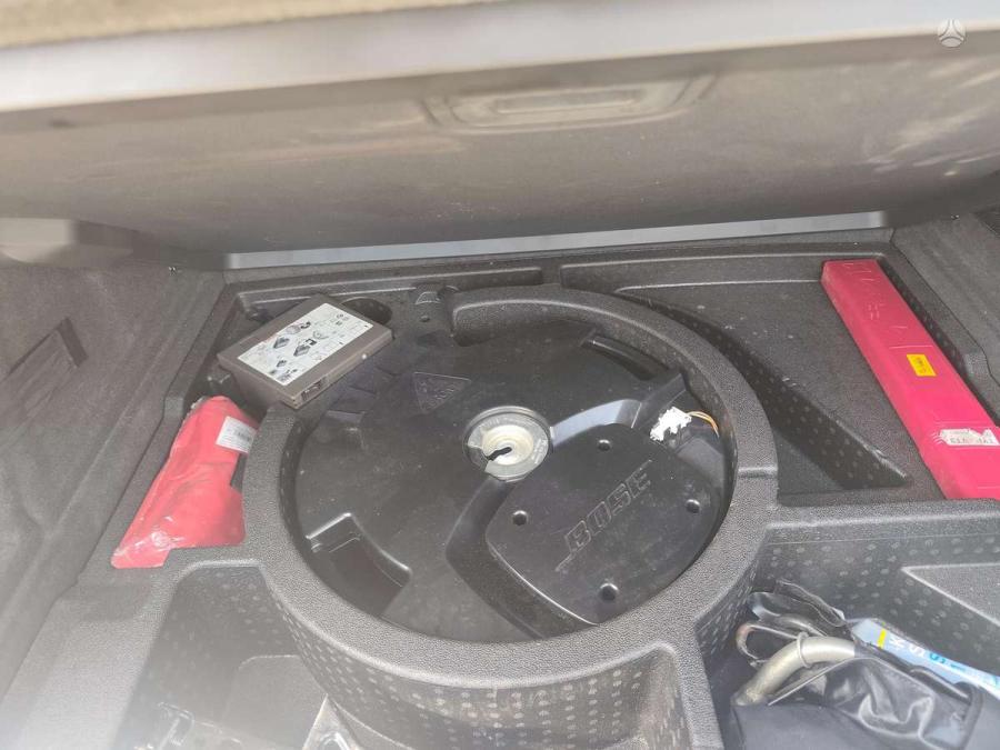 Black Audi Q3 2012 in Jonava, with an engine capacity of 1.97 L and mileage of 367 thousand km for 8600 €, photo 13 on AUTOMOTO.COM.LV