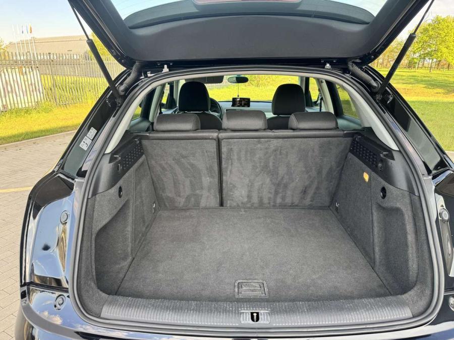 Black Audi Q3 2012 in Jonava, with an engine capacity of 2.00 L and mileage of 318 thousand km for 8999 €, photo 19 on AUTOMOTO.COM.LV
