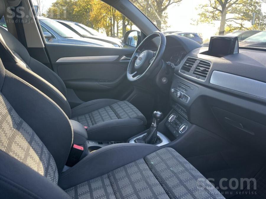 Melns Audi Q3 2012 Valmiera, ar dzinēja tilpumu 2.00 L un nobraukumu 0 tūkst. km par 11500 €, foto 10 vietnē AUTOMOTO.COM.LV