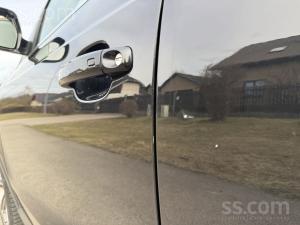 Black Audi Q3 2013 in Riga, with an engine capacity of 2.00 L and mileage of 137 thousand km for 12000 €, photo 15 on AUTOMOTO.COM.LV