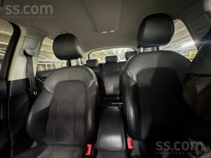 Black Audi Q3 2013 in Riga, with an engine capacity of 2.00 L and mileage of 137 thousand km for 12000 €, photo 21 on AUTOMOTO.COM.LV