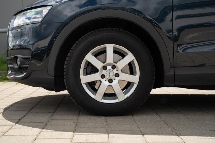Black Audi Q3 2013 in Vilnius, with an engine capacity of 2.00 L and mileage of 62 thousand km for 12550 €, photo 7 on AUTOMOTO.COM.LV