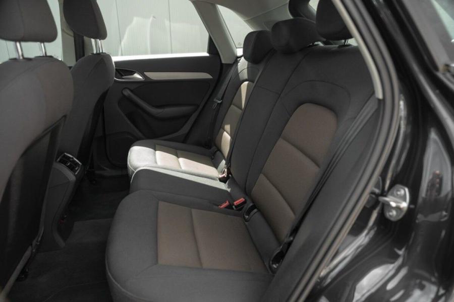 Black Audi Q3 2013 in Vilnius, with an engine capacity of 2.00 L and mileage of 62 thousand km for 12550 €, photo 12 on AUTOMOTO.COM.LV