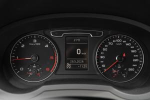 Black Audi Q3 2013 in Vilnius, with an engine capacity of 2.00 L and mileage of 62 thousand km for 12550 €, photo 21 on AUTOMOTO.COM.LV