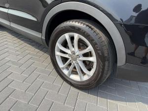 Melns Audi Q3 2013 Telšiai, ar dzinēja tilpumu 1.97 L un nobraukumu 230 tūkst. km par 9200 €, foto 15 vietnē AUTOMOTO.COM.LV