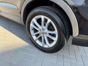 Melns Audi Q3 2013 Telšiai, ar dzinēja tilpumu 1.97 L un nobraukumu 230 tūkst. km par 9200 €, foto 35 vietnē AUTOMOTO.COM.LV