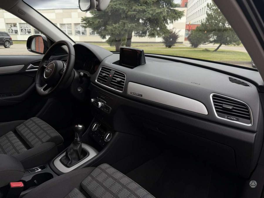 Melns Audi Q3 2013 Utena, ar dzinēja tilpumu 1.97 L un nobraukumu 254 tūkst. km par 8990 €, foto 27 vietnē AUTOMOTO.COM.LV