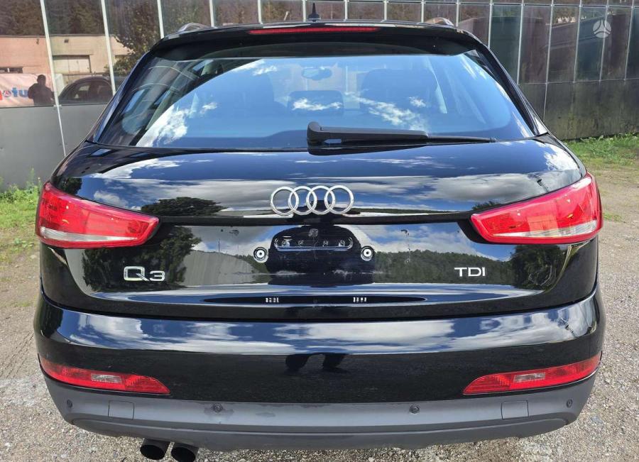 Black Audi Q3 2013 in Kaunas, with an engine capacity of 1.97 L and mileage of 275 thousand km for 5650 €, photo 7 on AUTOMOTO.COM.LV