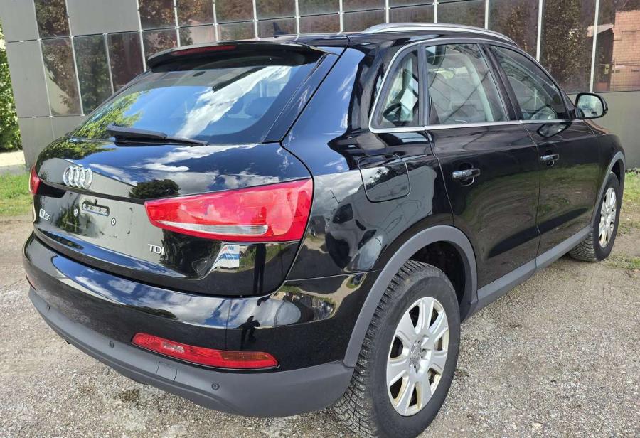 Black Audi Q3 2013 in Kaunas, with an engine capacity of 1.97 L and mileage of 275 thousand km for 5650 €, photo 8 on AUTOMOTO.COM.LV