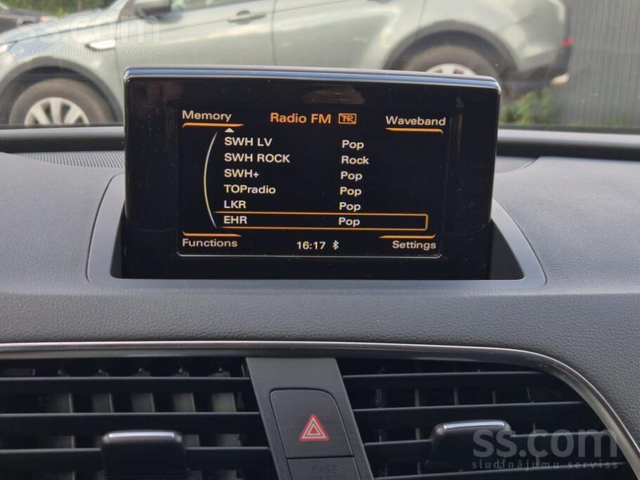 Black Audi Q3 2013 in Riga, with an engine capacity of 2.00 L and mileage of 313 thousand km for 8990 €, photo 15 on AUTOMOTO.COM.LV