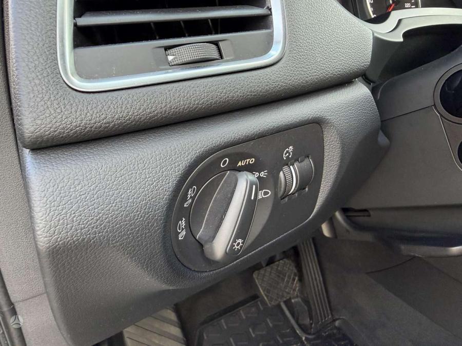 Melns Audi Q3 2014 Marijampole, ar dzinēja tilpumu 1.97 L un nobraukumu 299 tūkst. km par 9650 €, foto 13 vietnē AUTOMOTO.COM.LV