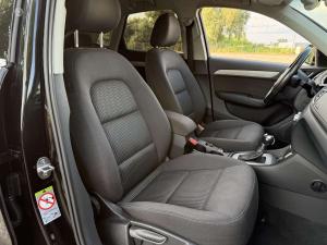 Melns Audi Q3 2014 Marijampole, ar dzinēja tilpumu 1.97 L un nobraukumu 299 tūkst. km par 9650 €, foto 17 vietnē AUTOMOTO.COM.LV