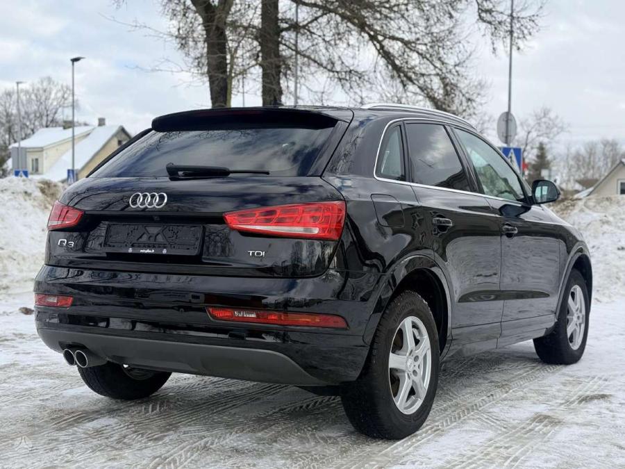 Black Audi Q3 2015 in Ukmerge, with an engine capacity of 1.97 L and mileage of 212 thousand km for 11750 €, photo 5 on AUTOMOTO.COM.LV