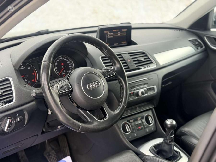 Black Audi Q3 2015 in Ukmerge, with an engine capacity of 1.97 L and mileage of 212 thousand km for 11750 €, photo 7 on AUTOMOTO.COM.LV