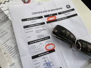 Black Audi Q3 2015 in Jelgava, with an engine capacity of 2.00 L and mileage of 218 thousand km for 12950 €, photo 22 on AUTOMOTO.COM.LV