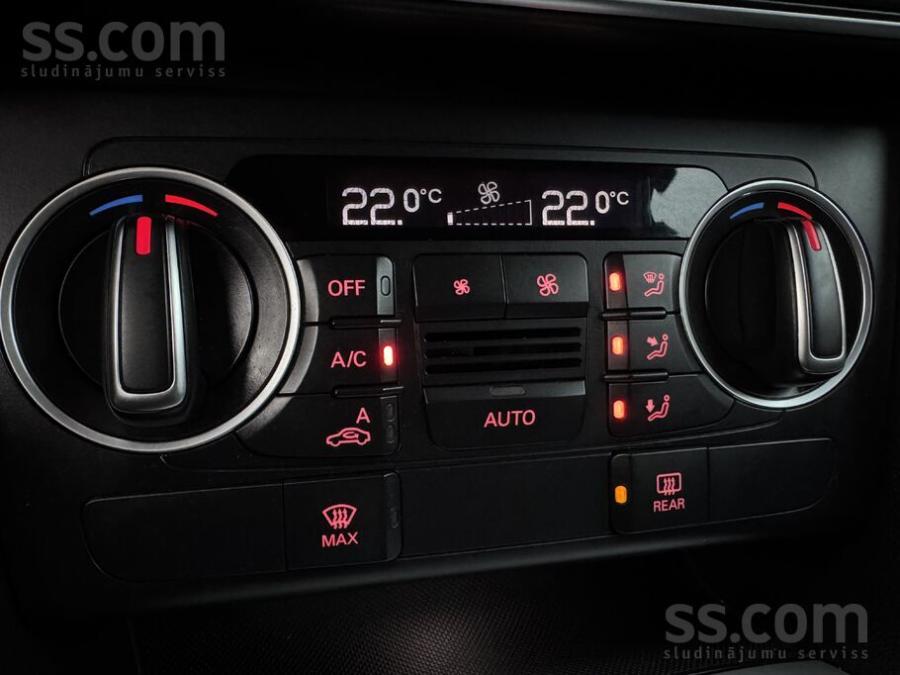 Black Audi Q3 2015 in Jelgava, with an engine capacity of 2.00 L and mileage of 218 thousand km for 12950 €, photo 29 on AUTOMOTO.COM.LV