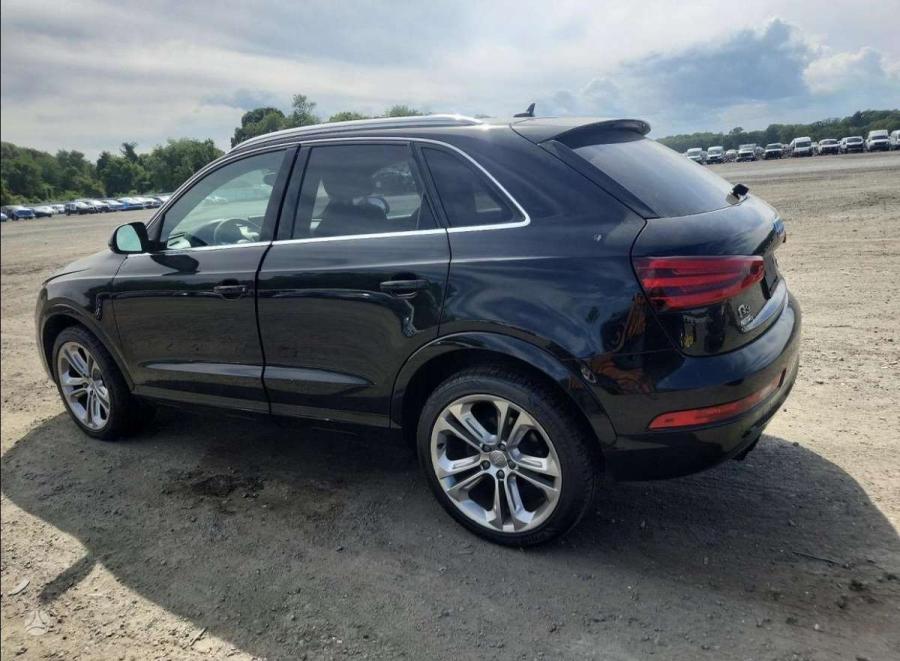 Black Audi Q3 2015 in Siauliai, with an engine capacity of 1.98 L and mileage of 133 thousand km for 6950 €, photo 3 on AUTOMOTO.COM.LV