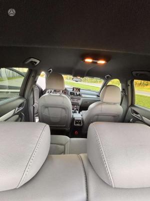 Black Audi Q3 2015 in Kaunas, with an engine capacity of 1.97 L and mileage of 252 thousand km for 11500 €, photo 10 on AUTOMOTO.COM.LV