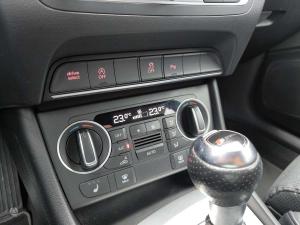 Melns Audi Q3 2015 Viļņa, ar dzinēja tilpumu 1.97 L un nobraukumu 246 tūkst. km par 11800 €, foto 24 vietnē AUTOMOTO.COM.LV